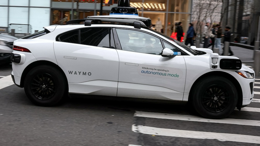 Waymos Recalled for Failing to Yield to School Buses | TechFyle | TF